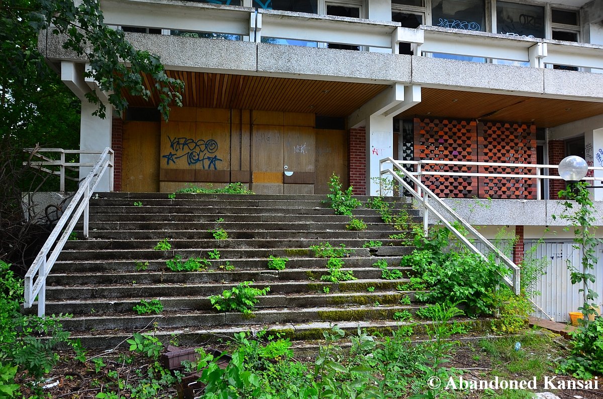 Iraqi Embassy In The German Democratic Republic | Abandoned Kansai