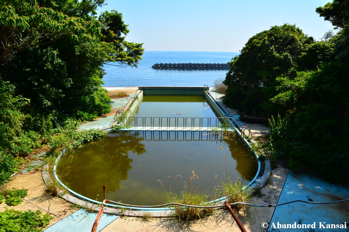 Abandoned Hotel Pool By The Sea | Abandoned Kansai