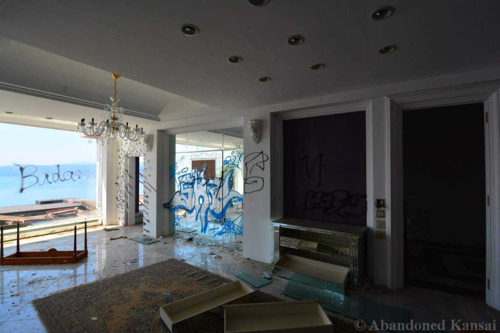 Genshiro Kawamoto’s Abandoned Mansions – The Final Chapter | Abandoned ...