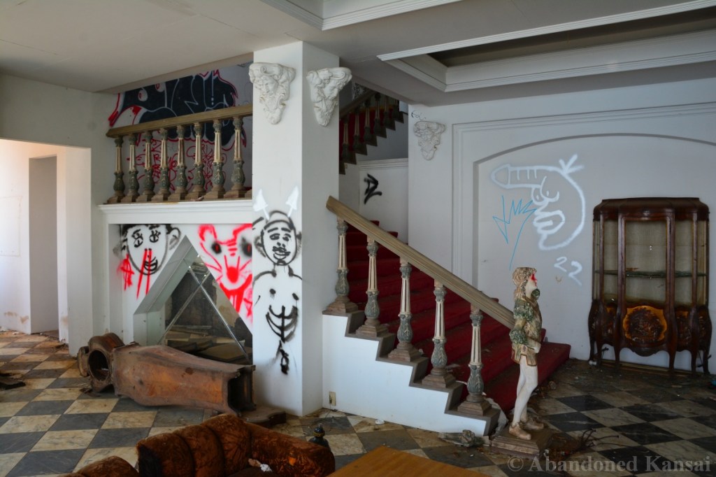 Genshiro Kawamoto’s Abandoned Mansions – The Final Chapter | Abandoned ...