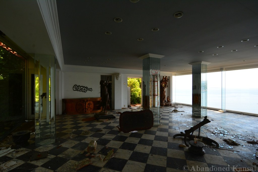 Genshiro Kawamoto’s Abandoned Mansions – The Final Chapter | Abandoned ...