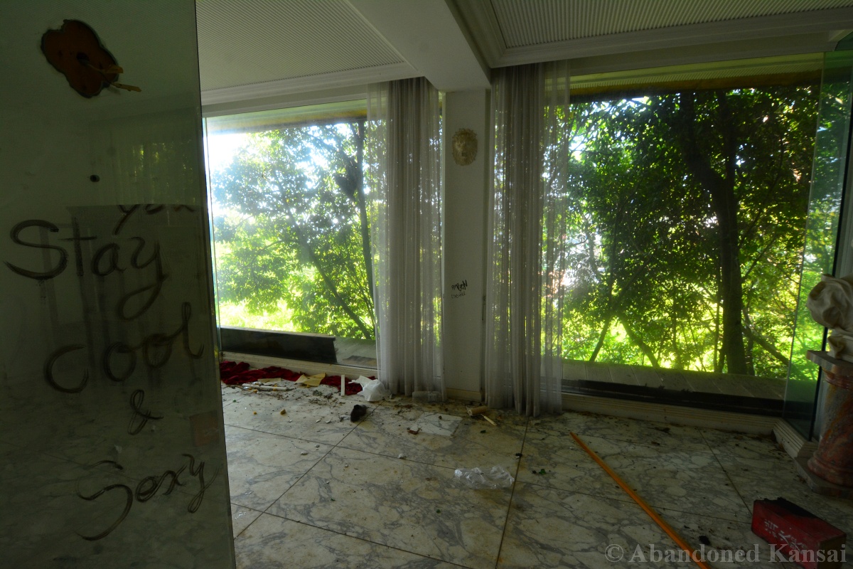 Genshiro Kawamoto’s Abandoned Mansions – The Final Chapter | Abandoned ...